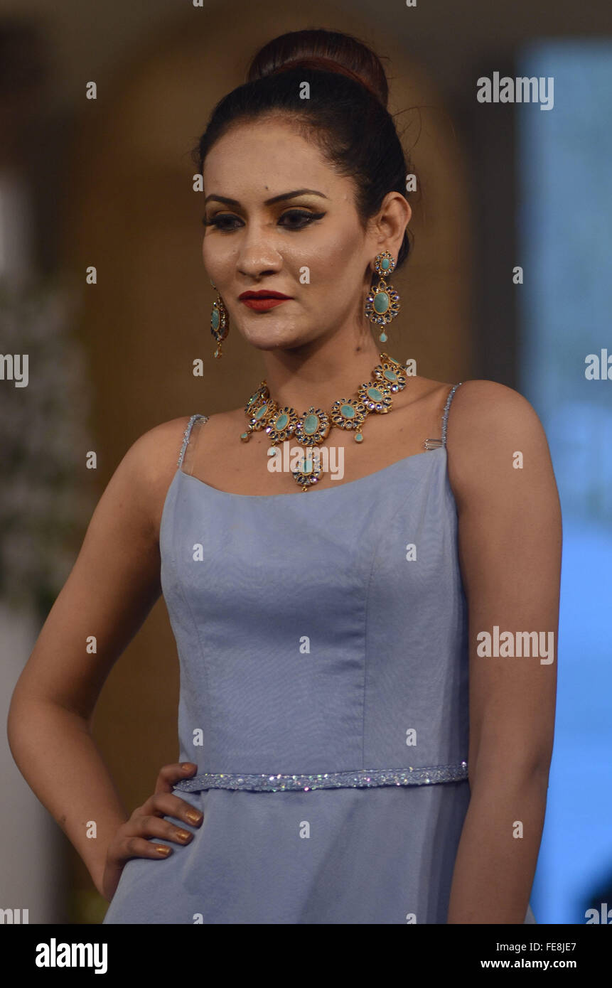 Lahore, Pakistan. 04th Feb, 2016. Pakistani model presents the creation ...