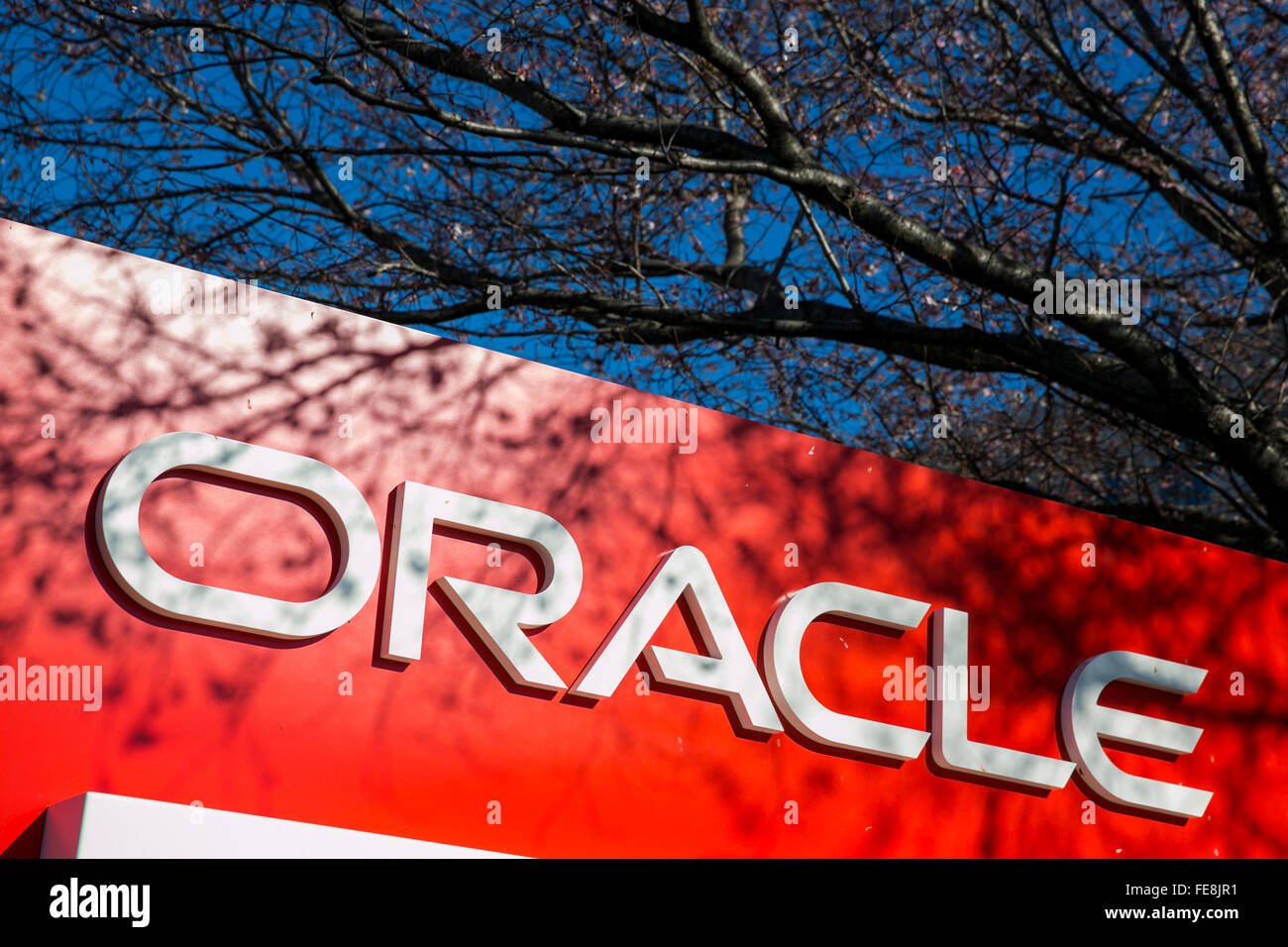 Oracle logo hi-res stock photography and images - Alamy