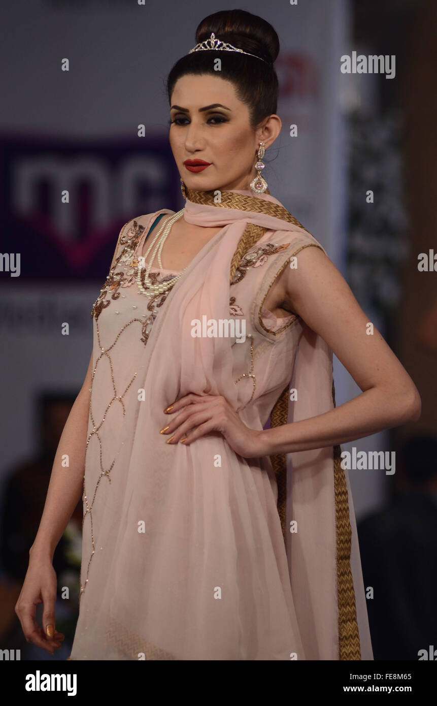 Lahore, Pakistan. 04th Feb, 2016. Pakistani model presents the creation ...