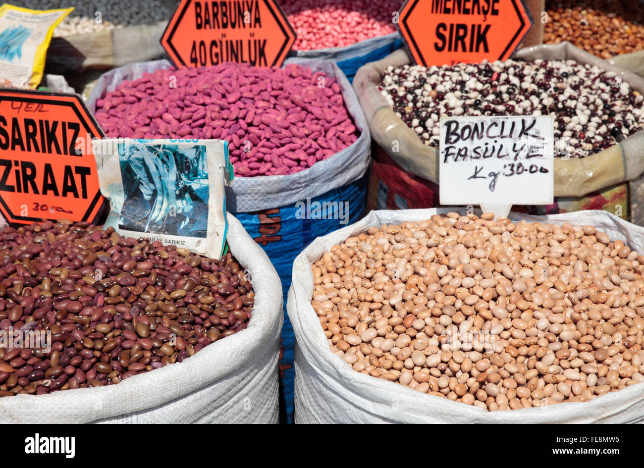 Market beans hi-res stock photography and images - Alamy