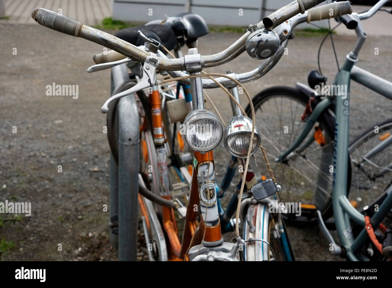 Retro bike market hi-res stock photography and images - Alamy