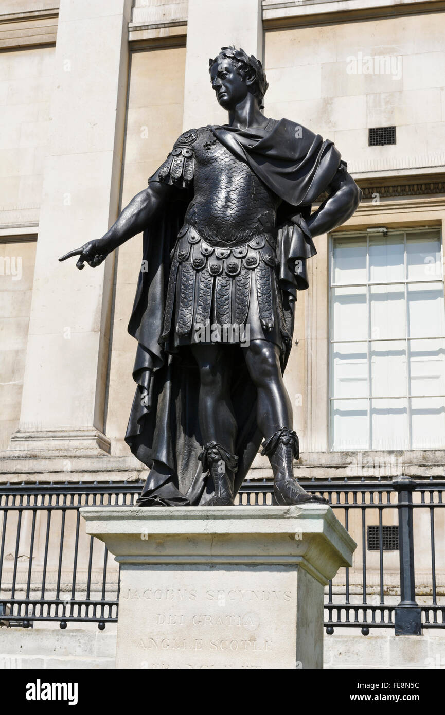 Statue of King James II (1633-1701) by Grindling Gibbons (1868) in ...