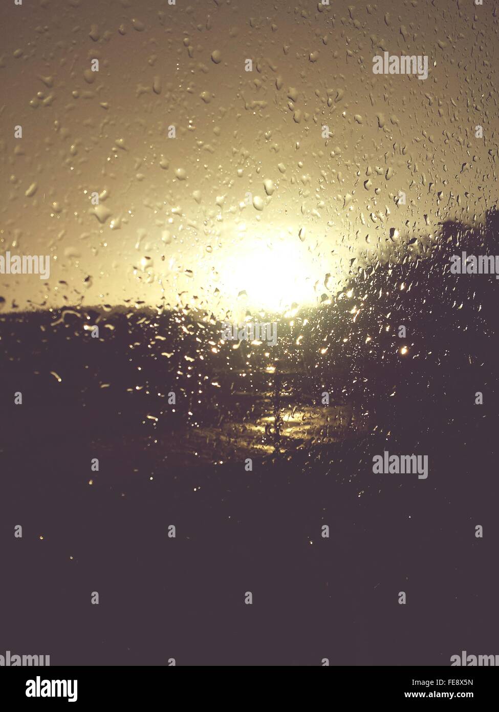 Through glass water hi-res stock photography and images - Alamy