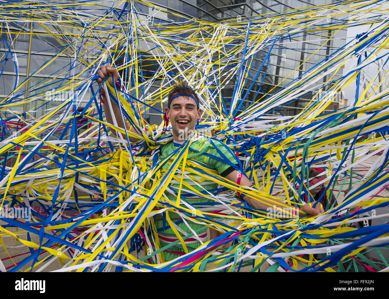 Weaving and tangling hi-res stock photography and images - Alamy