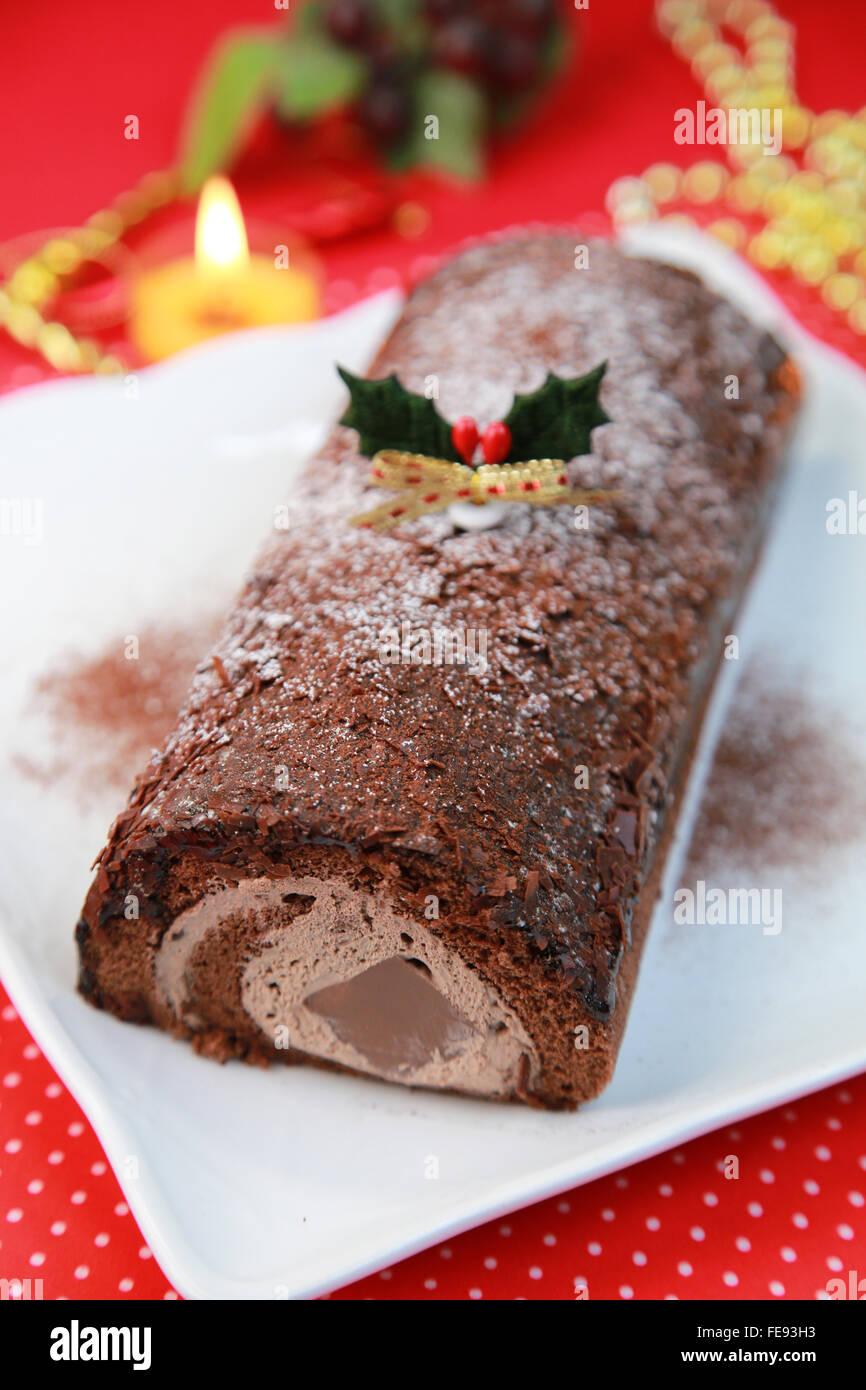 Bush cake hi-res stock photography and images - Alamy