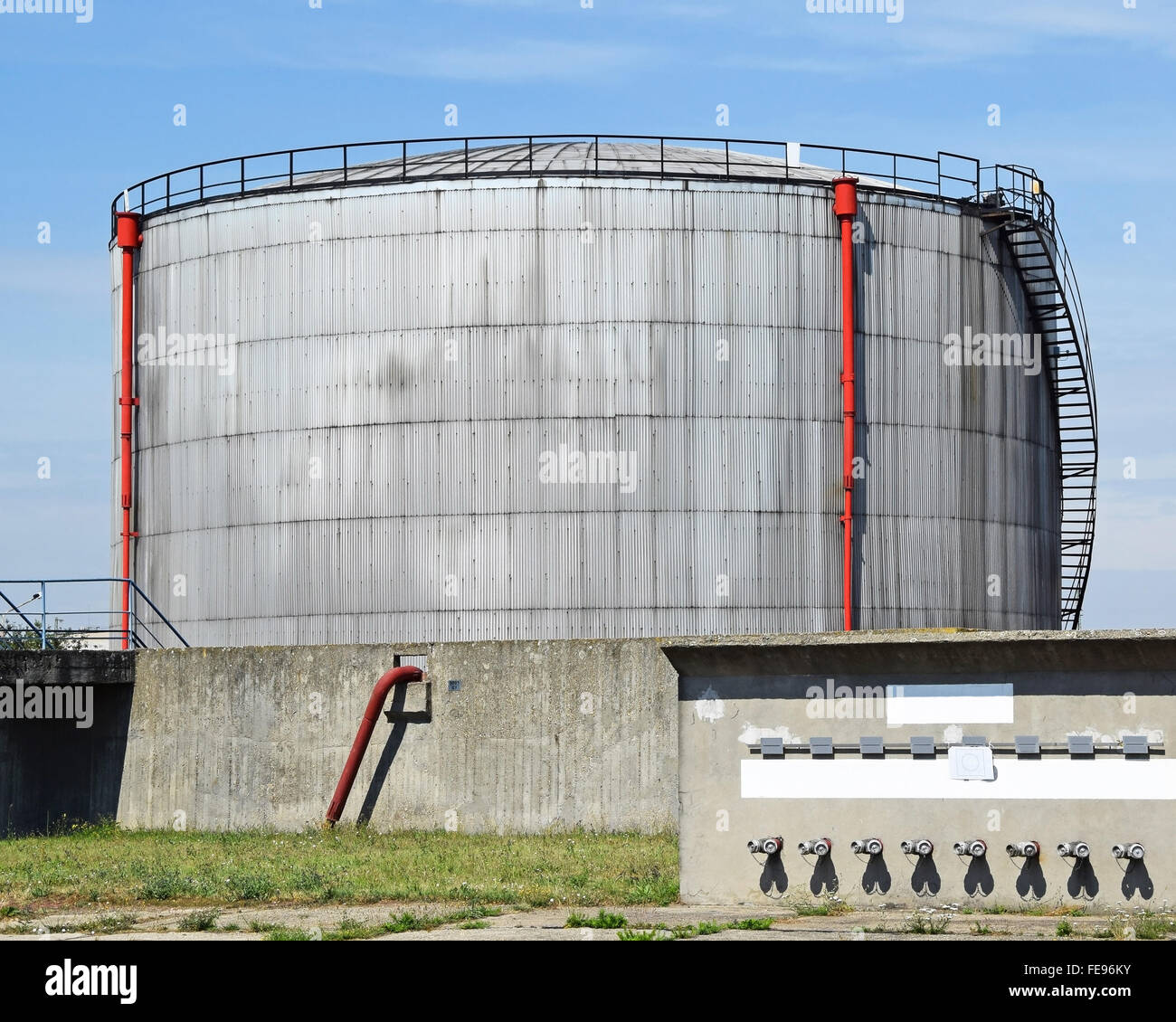 Green gas station pipe hi-res stock photography and images - Alamy