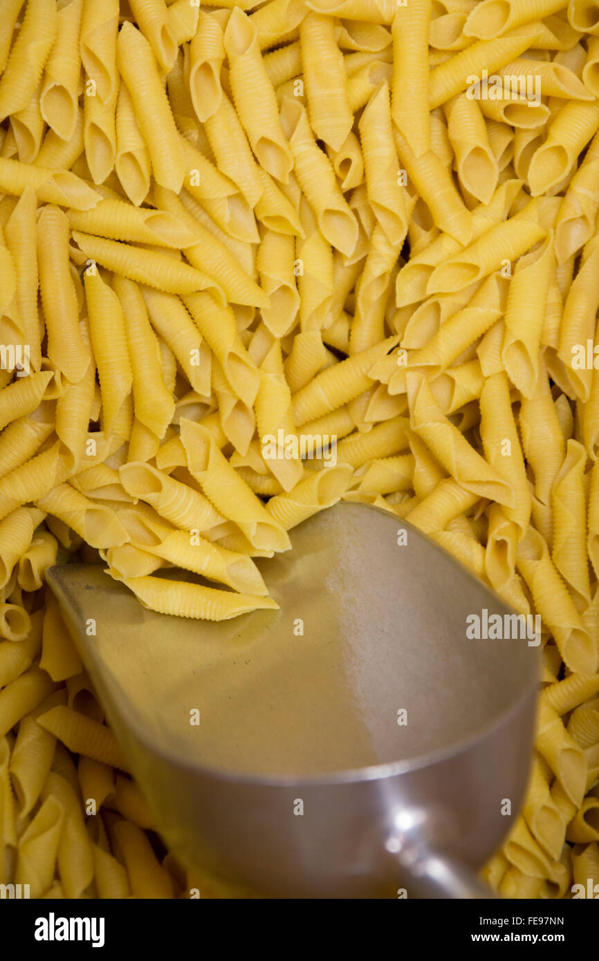 Fresh pasta and supermarket hi-res stock photography and images - Alamy