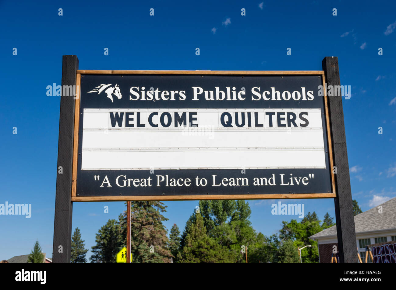 Sisters signage tourism hi-res stock photography and images - Alamy