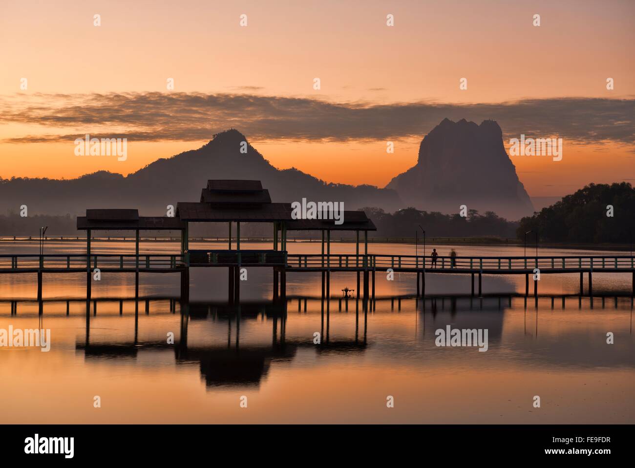 Southeast asia sunrise hi-res stock photography and images - Alamy
