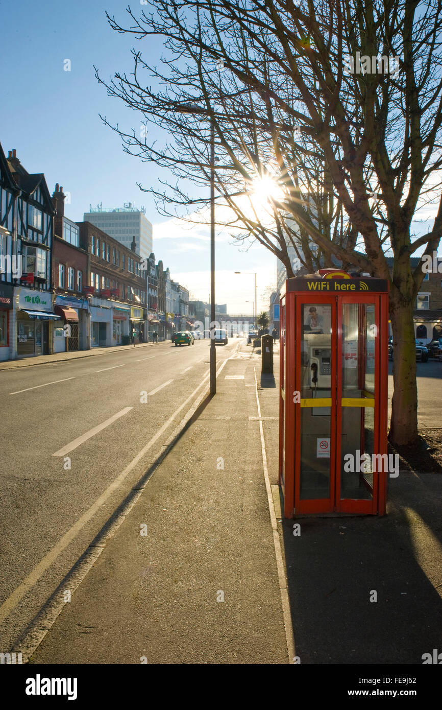 Wifi red telephone box hi-res stock photography and images - Alamy