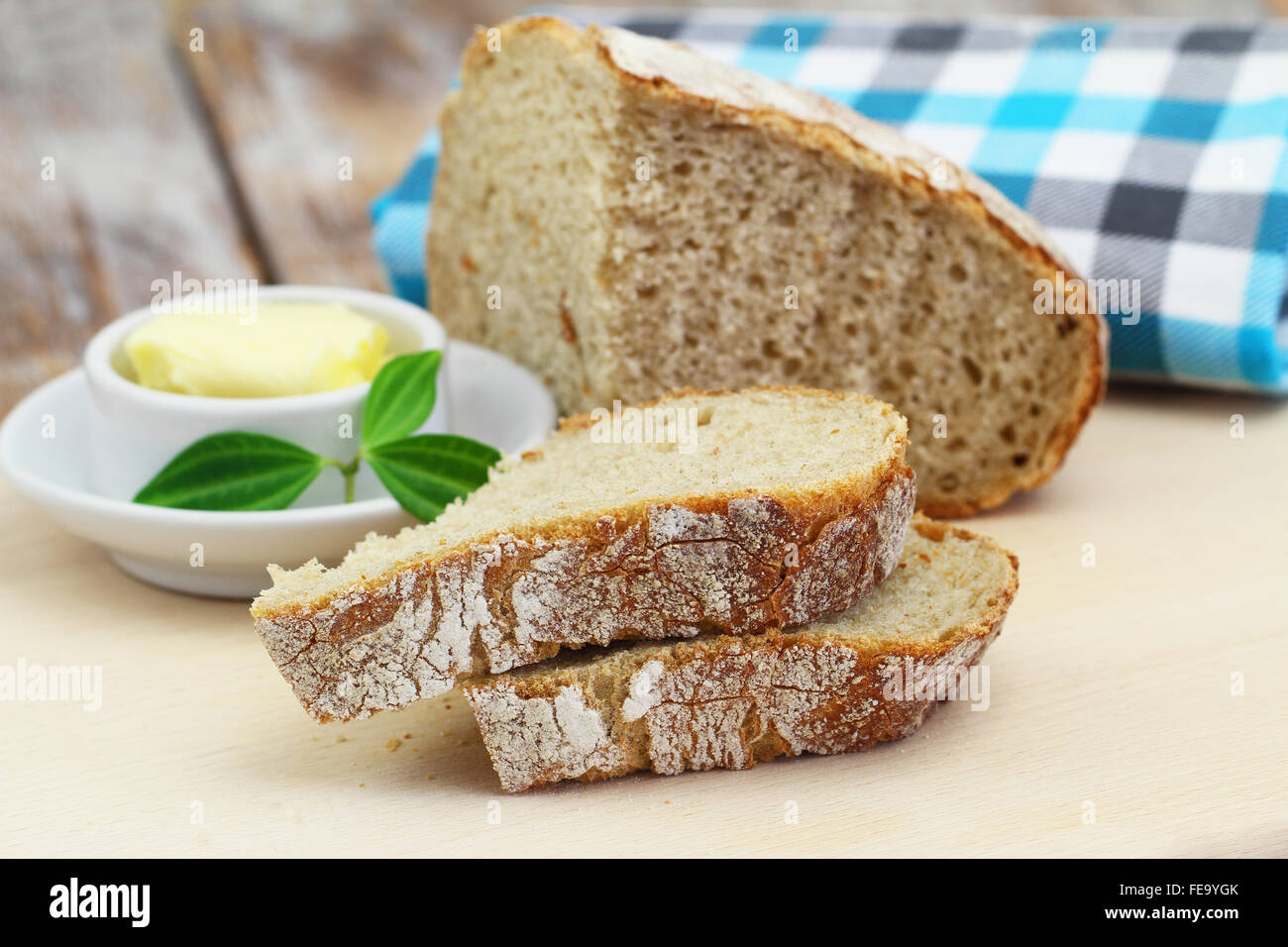 Rustic bread slices hi-res stock photography and images - Alamy