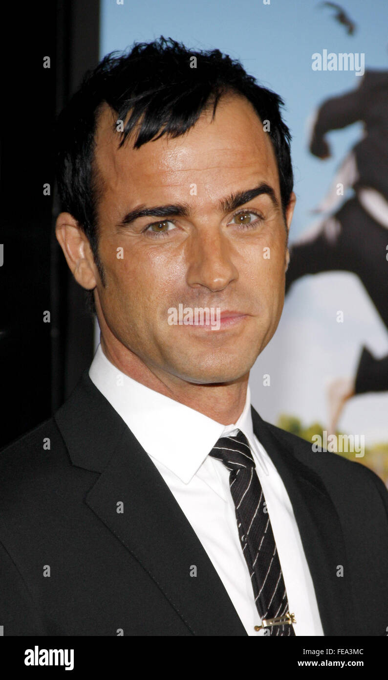 Justin Theroux at the Los Angeles Premiere of "Wanderlust" held at the ...