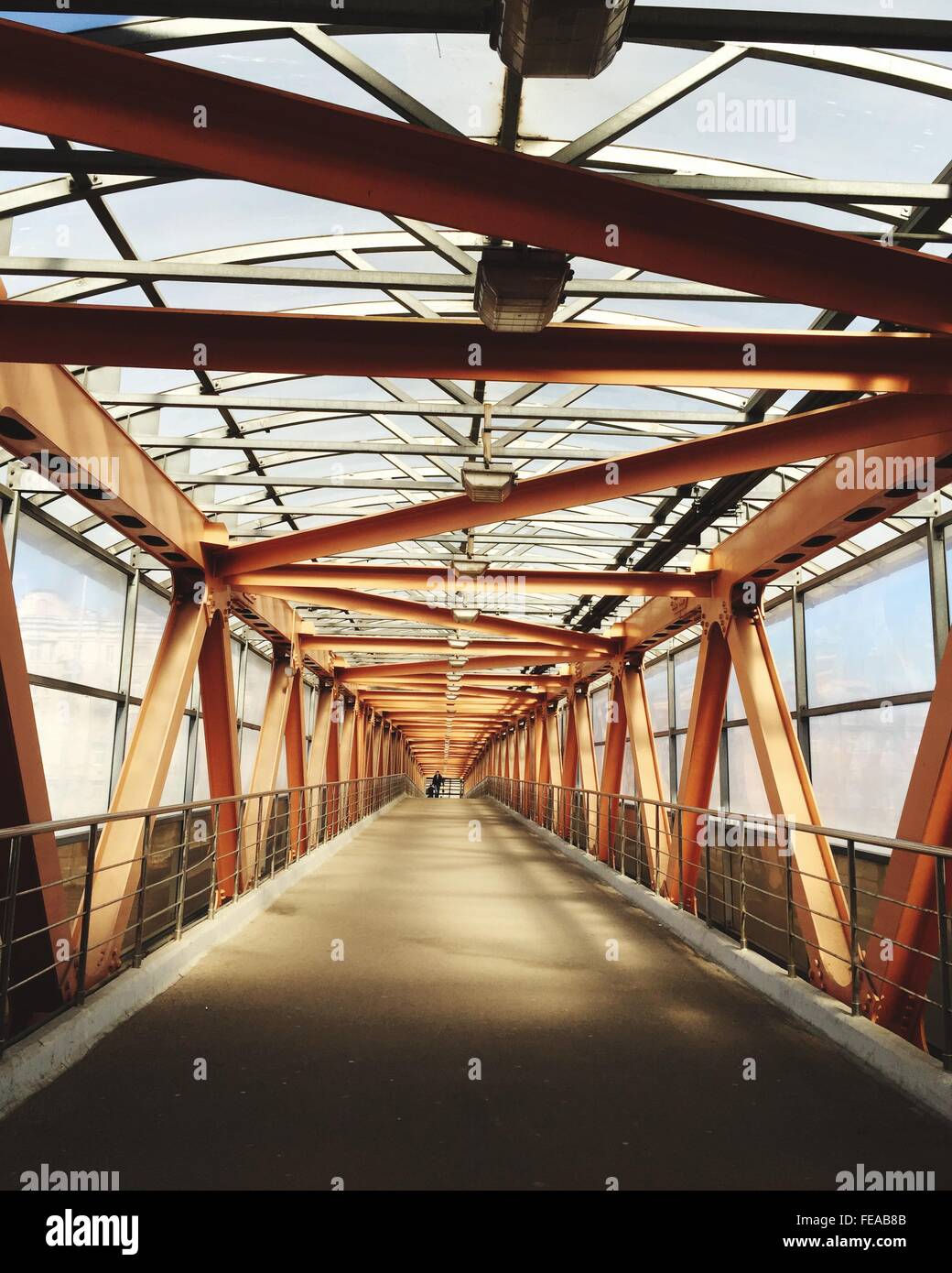 Walkway footbridge hi-res stock photography and images - Alamy