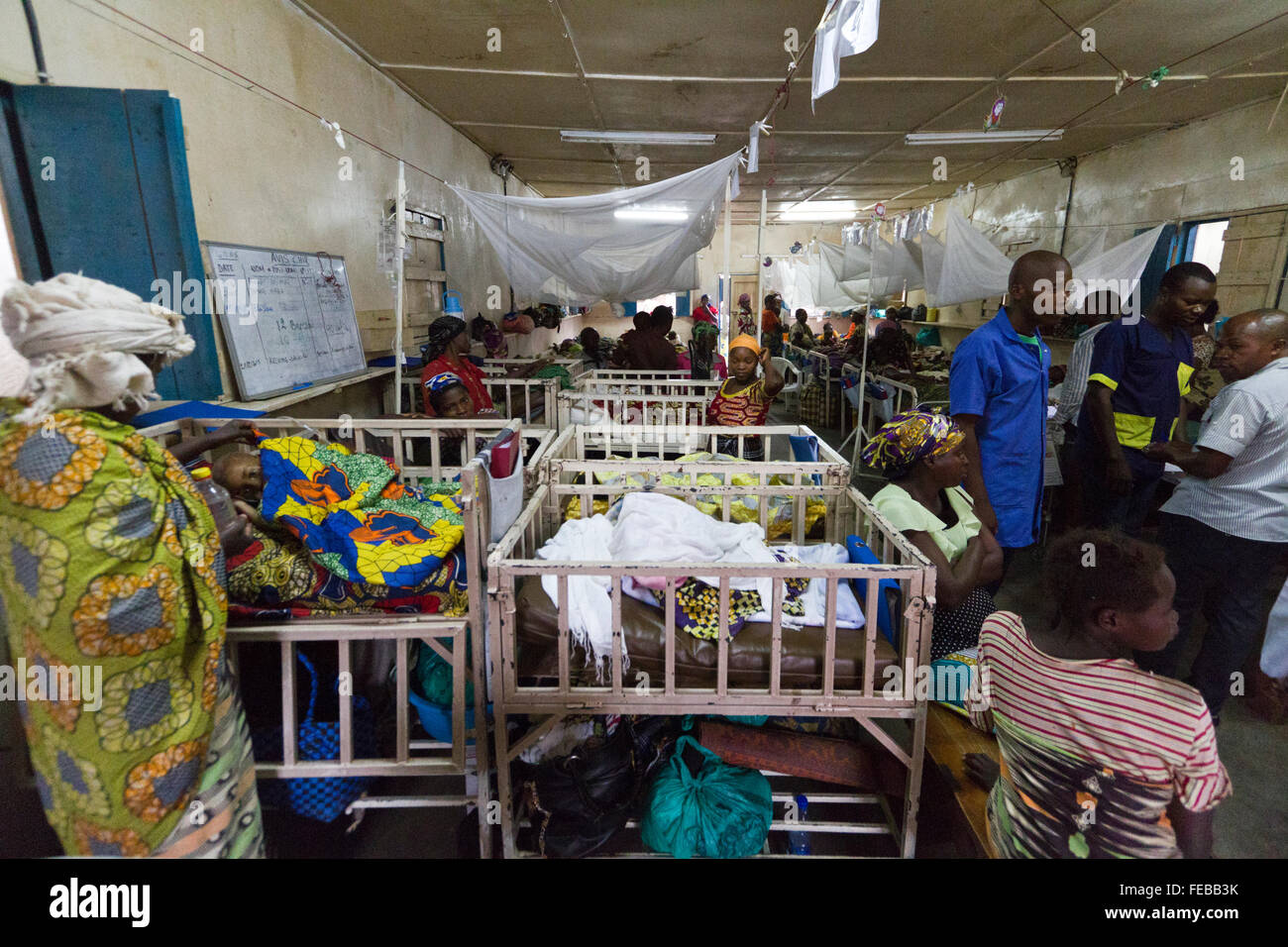 Pediatric care in the MSF hospital , Rutshuru, North Kivu, Democratic ...