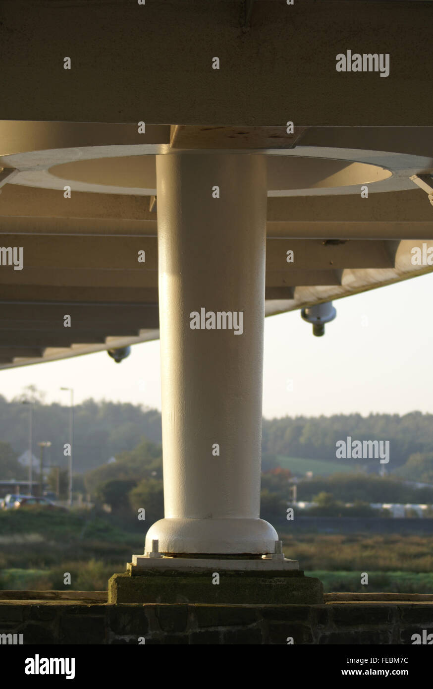 Concrete plinth hi-res stock photography and images - Alamy