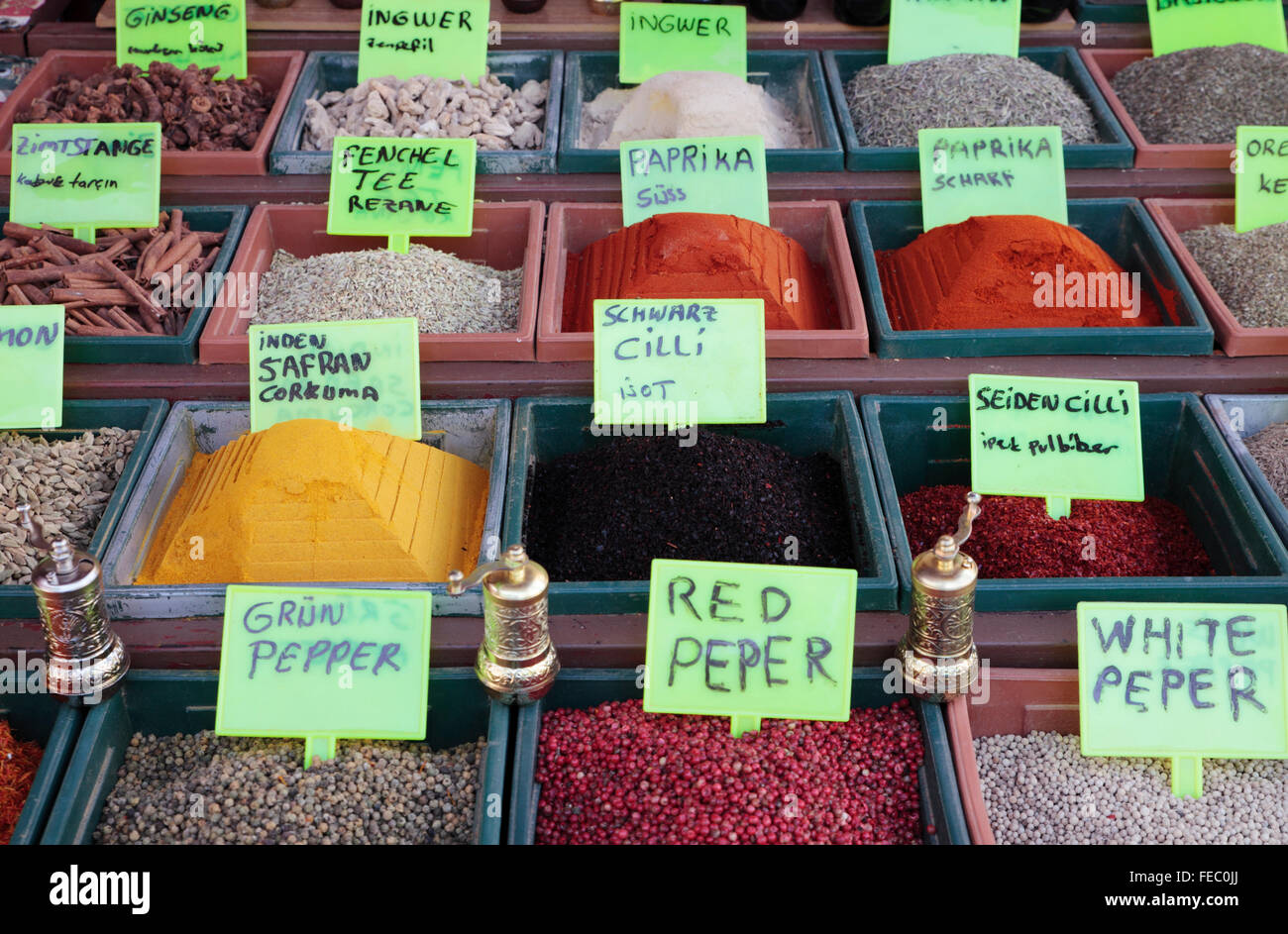 Spice bazaar istanbul hi-res stock photography and images - Alamy