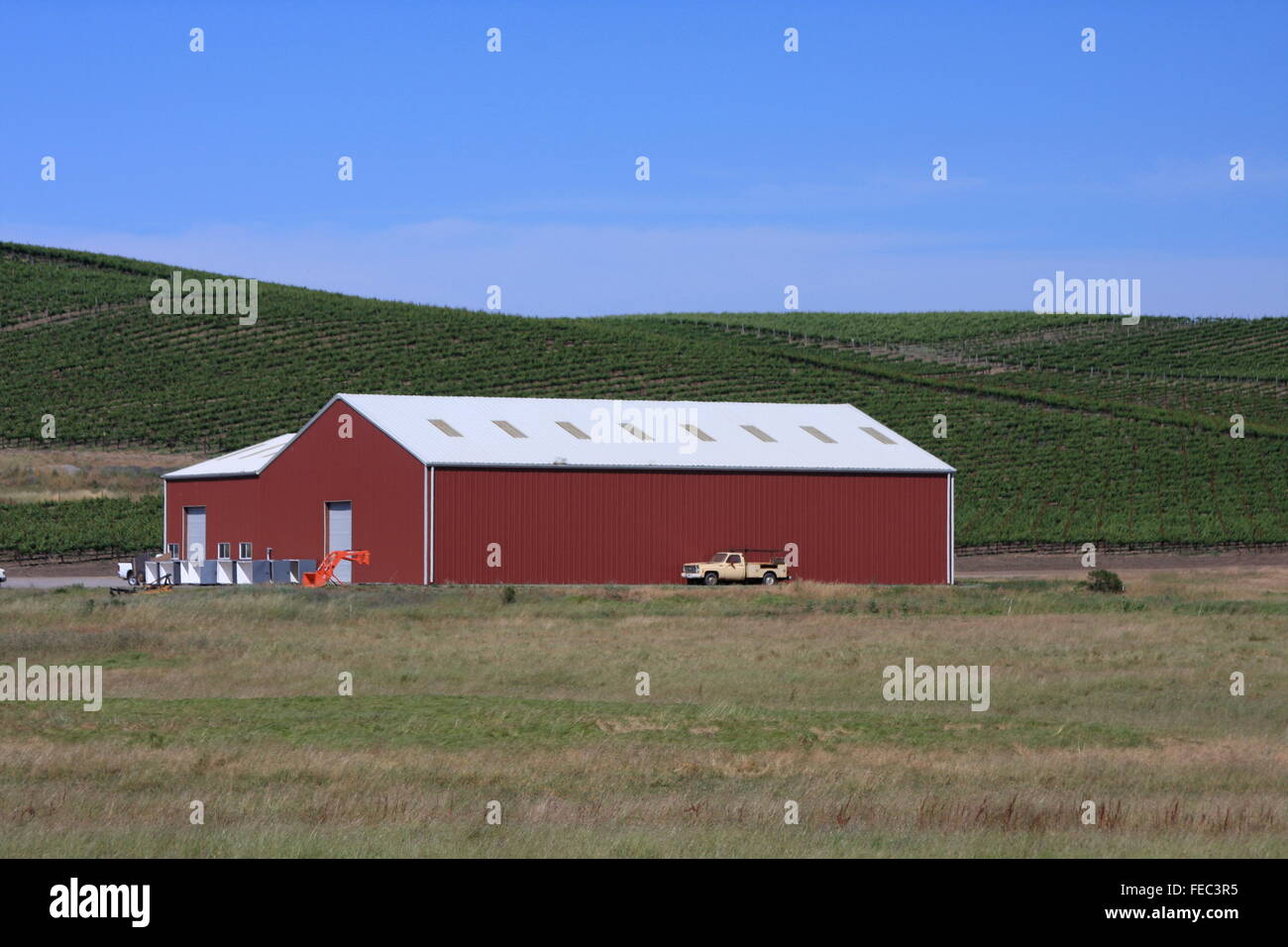 Red sloping roof hi-res stock photography and images - Alamy