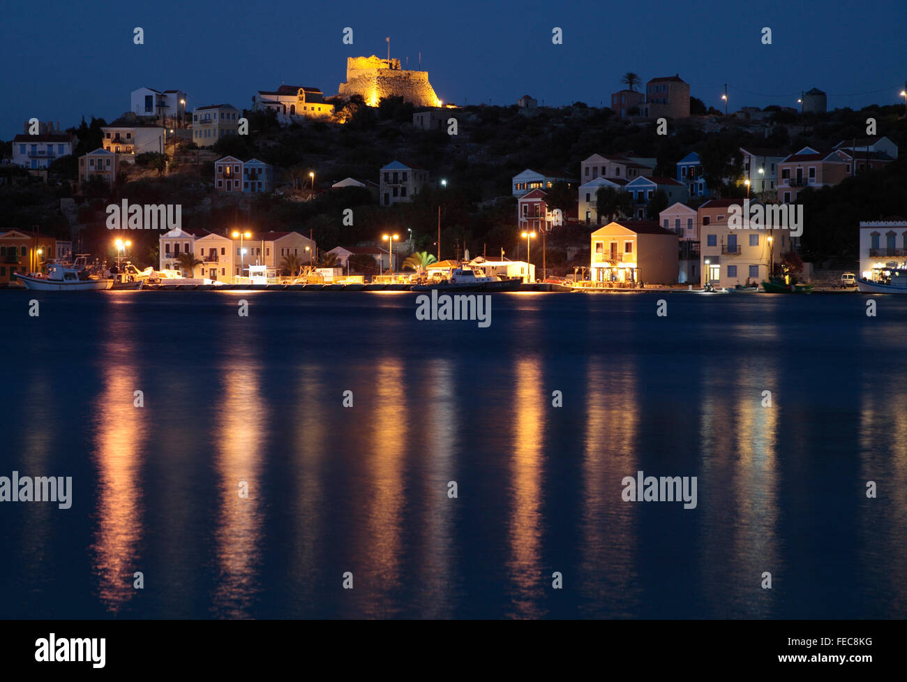 Nighttime island hi-res stock photography and images - Alamy