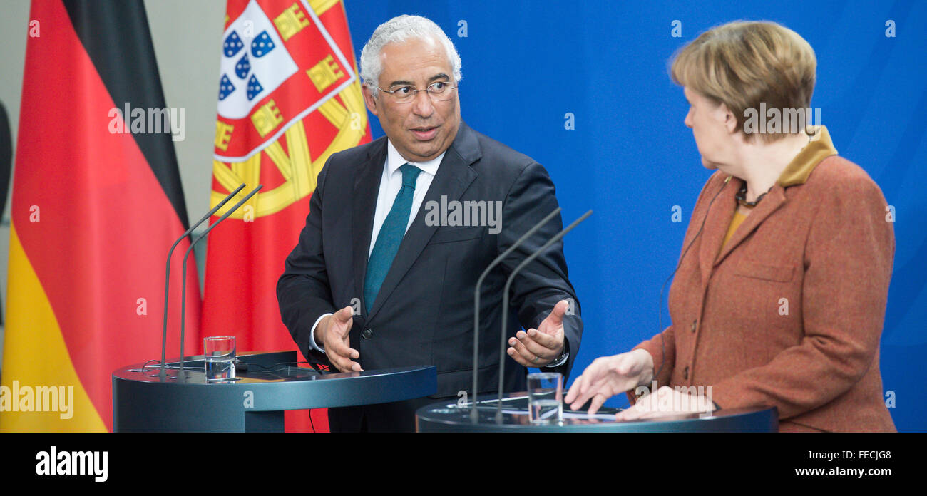 Berlin, Germany. 05th Feb, 2016. German chancellor Angela Merkel (R ...