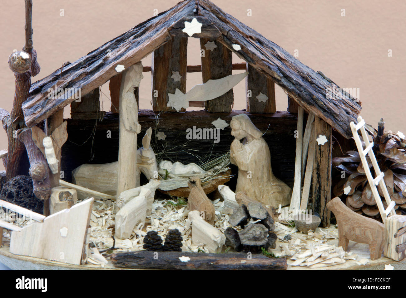 Nativity scene figurines hi-res stock photography and images - Alamy