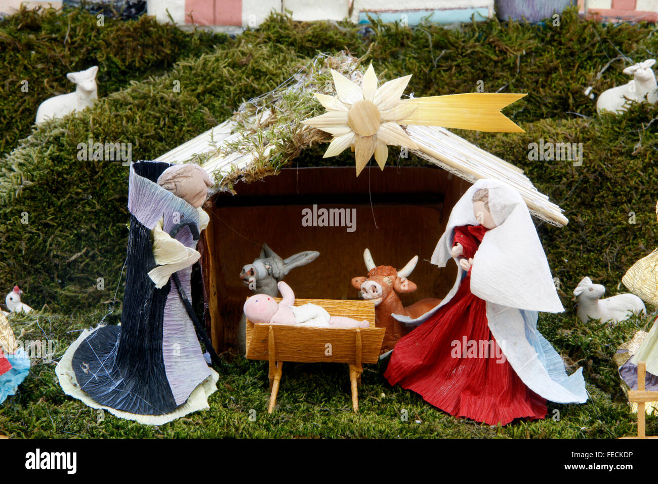 Nativity scene animals hi-res stock photography and images - Alamy