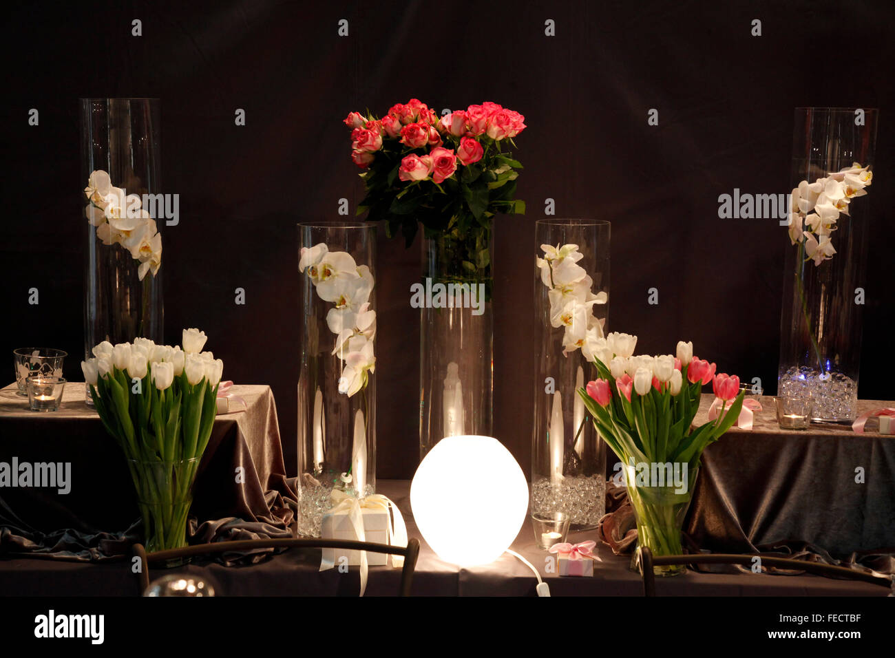 Flower decoration hi-res stock photography and images - Alamy