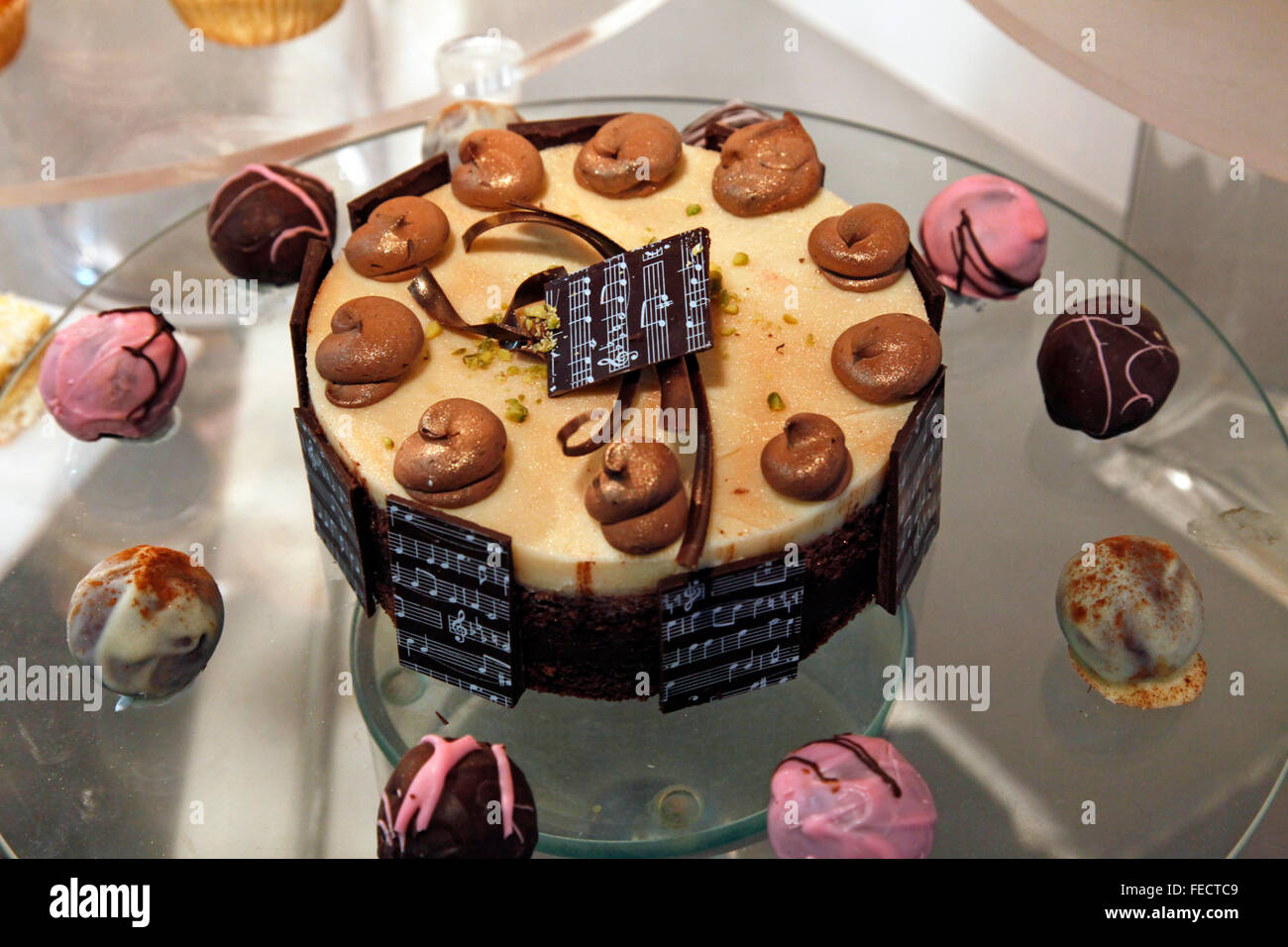 Delicious decorated wedding cake Stock Photo - Alamy