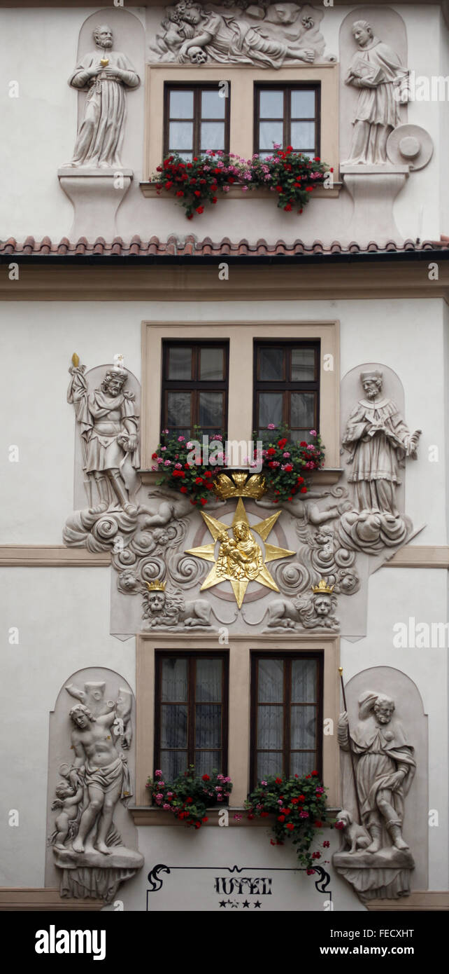 House To The Golden Well High Resolution Stock Photography and Images ...
