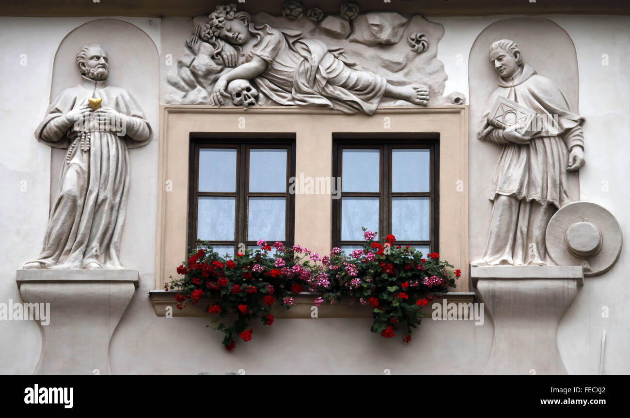 Saints on facade, House of the Golden Well, Prague Stock Photo - Alamy
