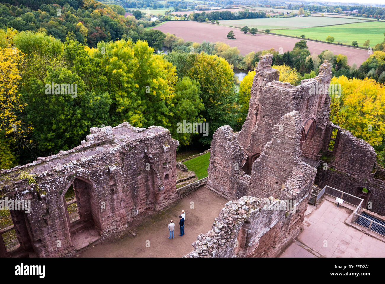 Ruins of goodrich castle hi-res stock photography and images - Alamy