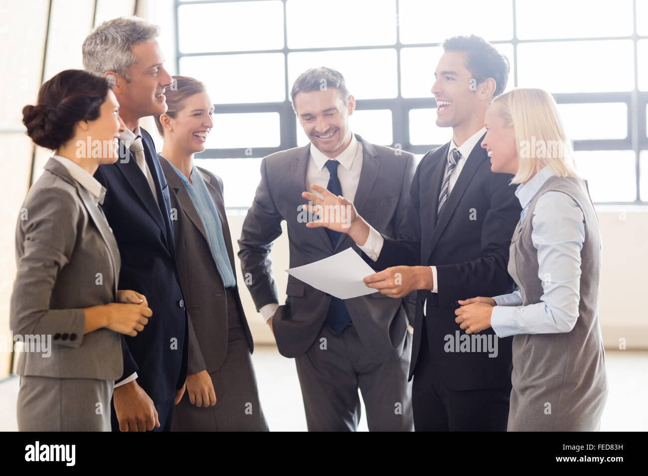 Cheering and shouting hi-res stock photography and images - Alamy
