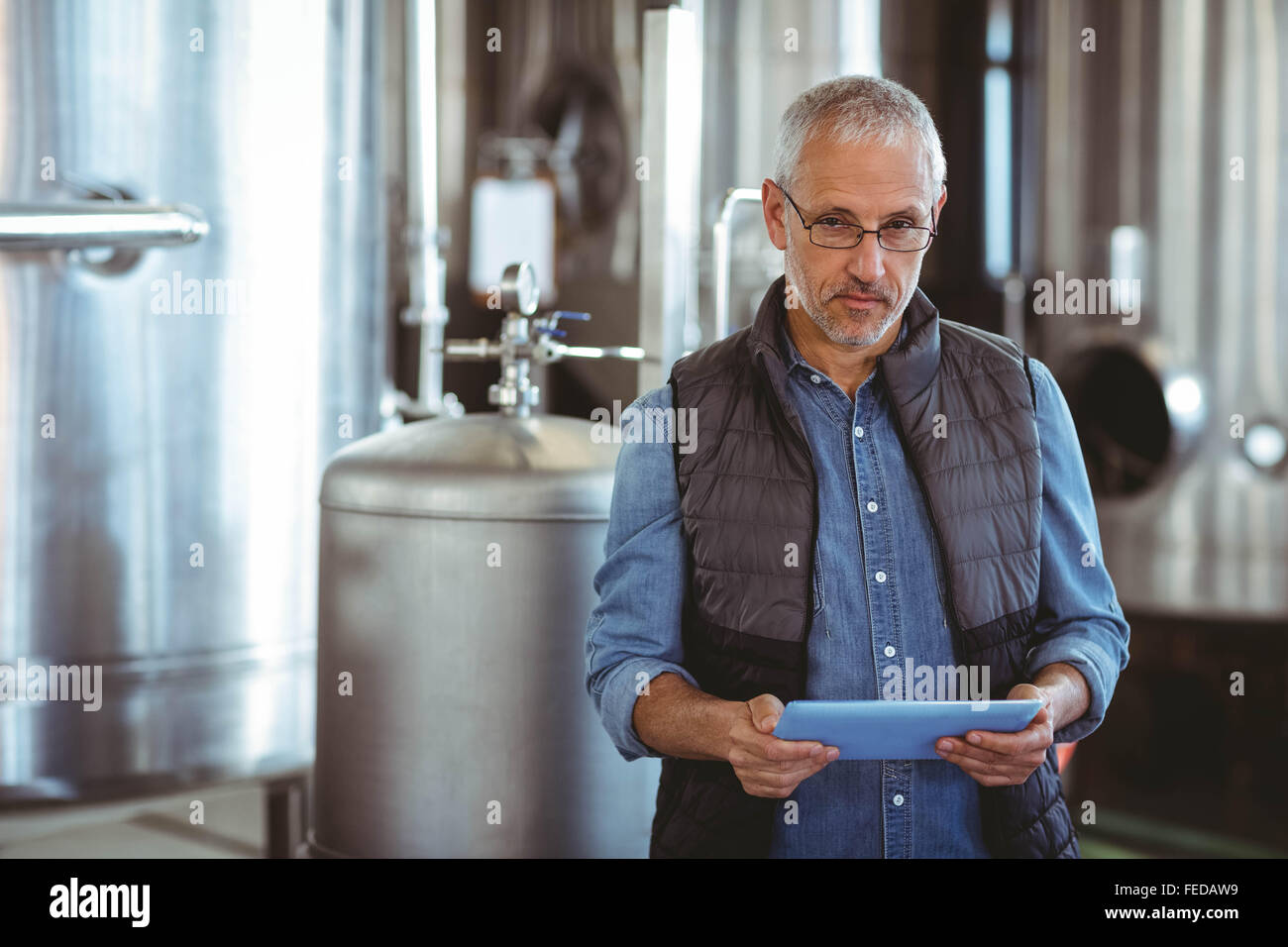 Portrait brewery man tablet hi-res stock photography and images - Alamy