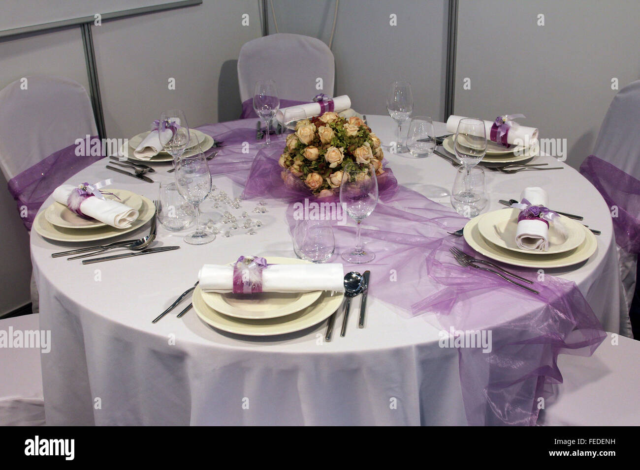 Beautiful table set for wedding Stock Photo - Alamy