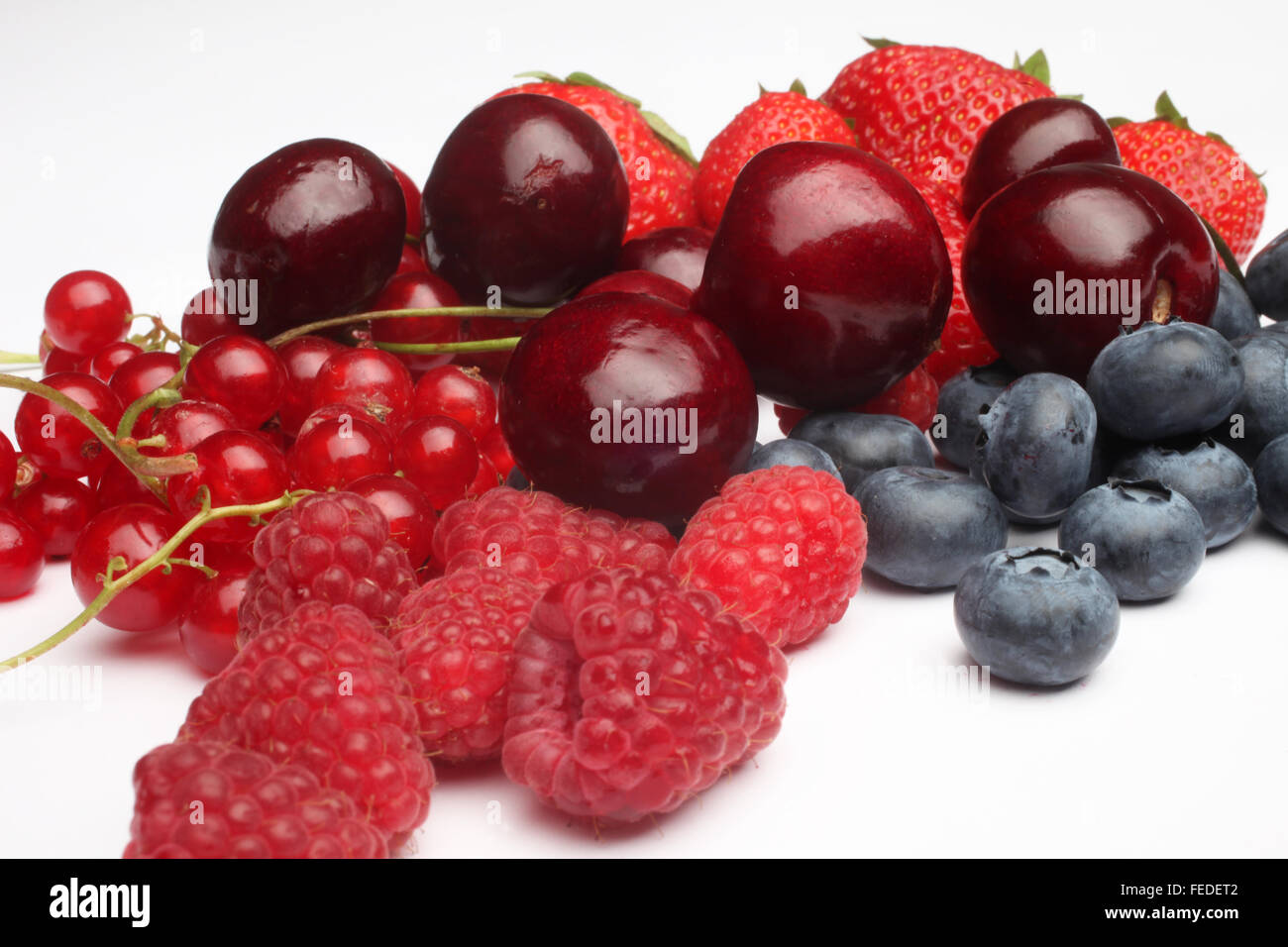 Food fresh fruit produce blackberry sweet berry berries hi-res stock ...