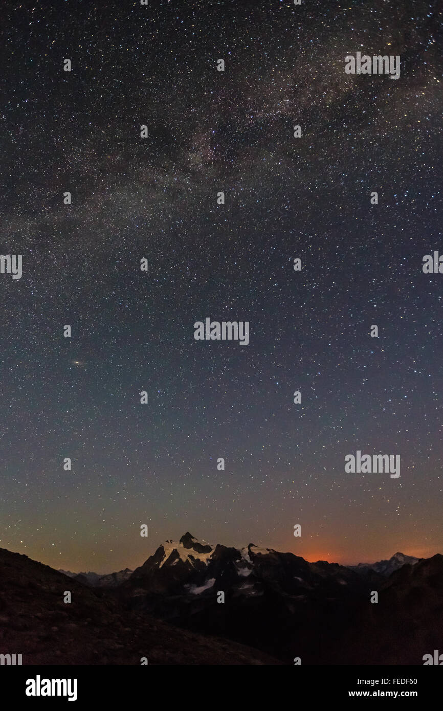 Outdoor fires hi-res stock photography and images - Alamy