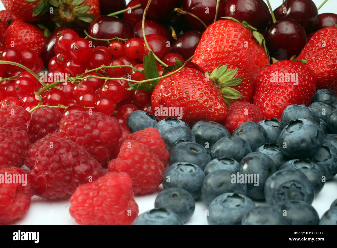 Food fresh fruit produce blackberry sweet berry berries hi-res stock ...