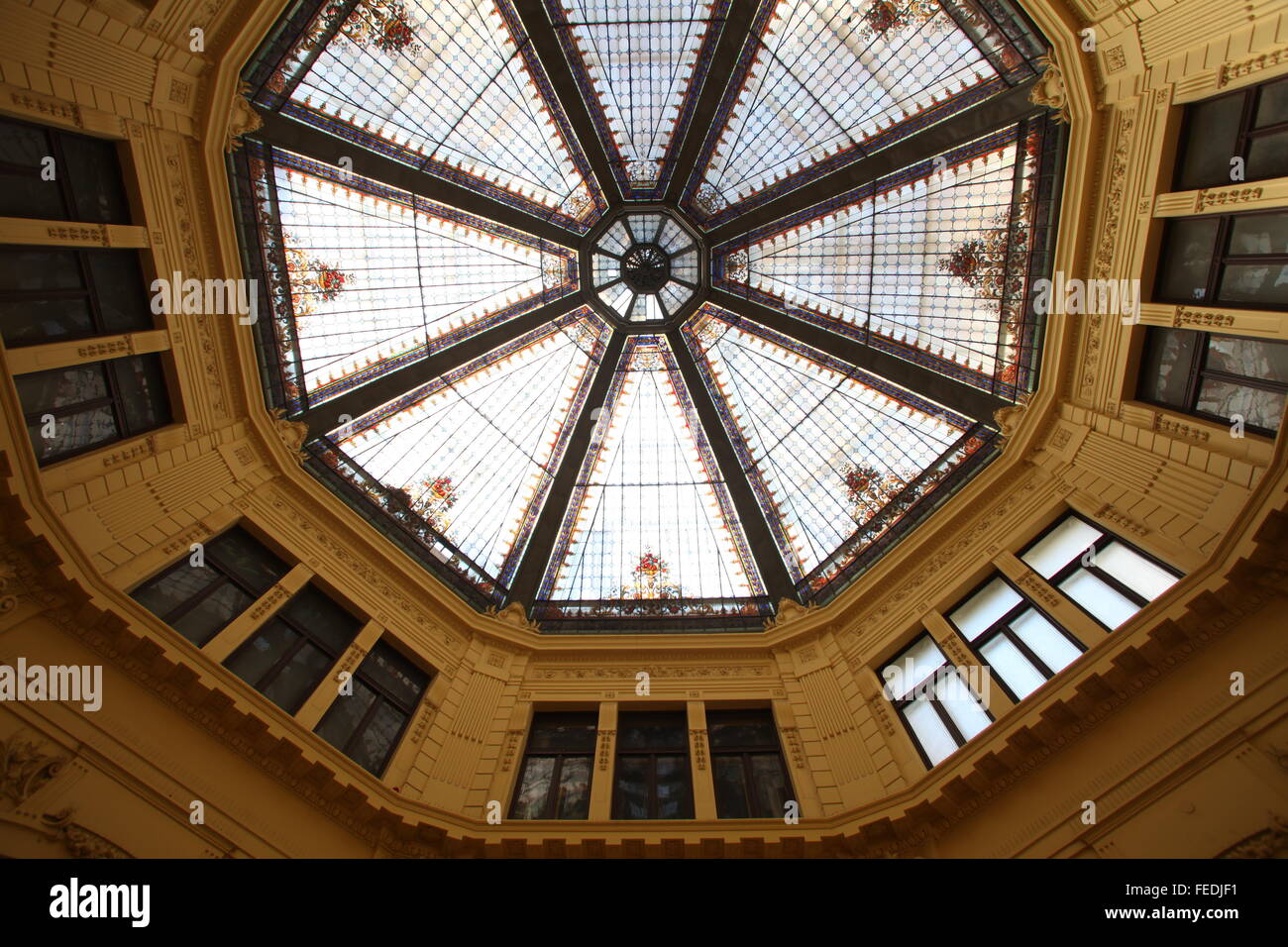 Octagon zagreb hi-res stock photography and images - Alamy