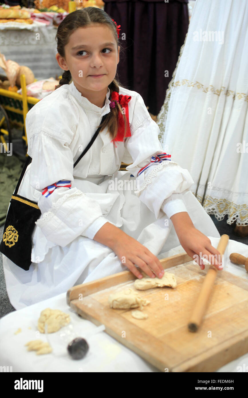 Croatia traditional costume hi-res stock photography and images - Alamy