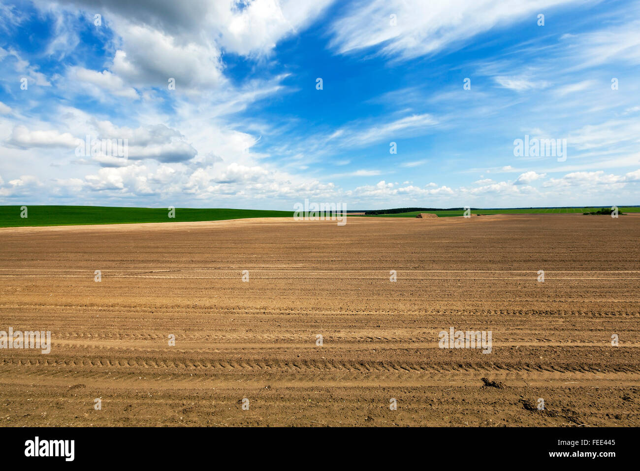 empty agricultural field Stock Photo - Alamy