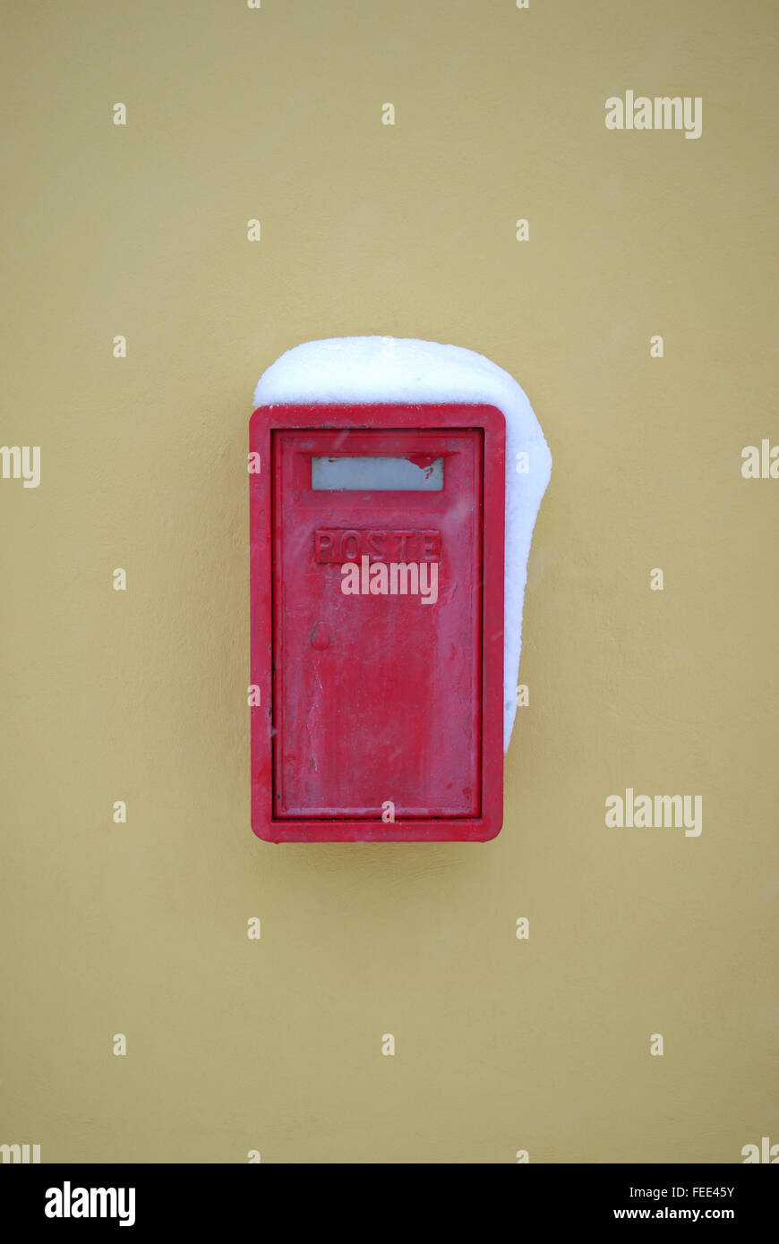Old italian post box hi-res stock photography and images - Alamy