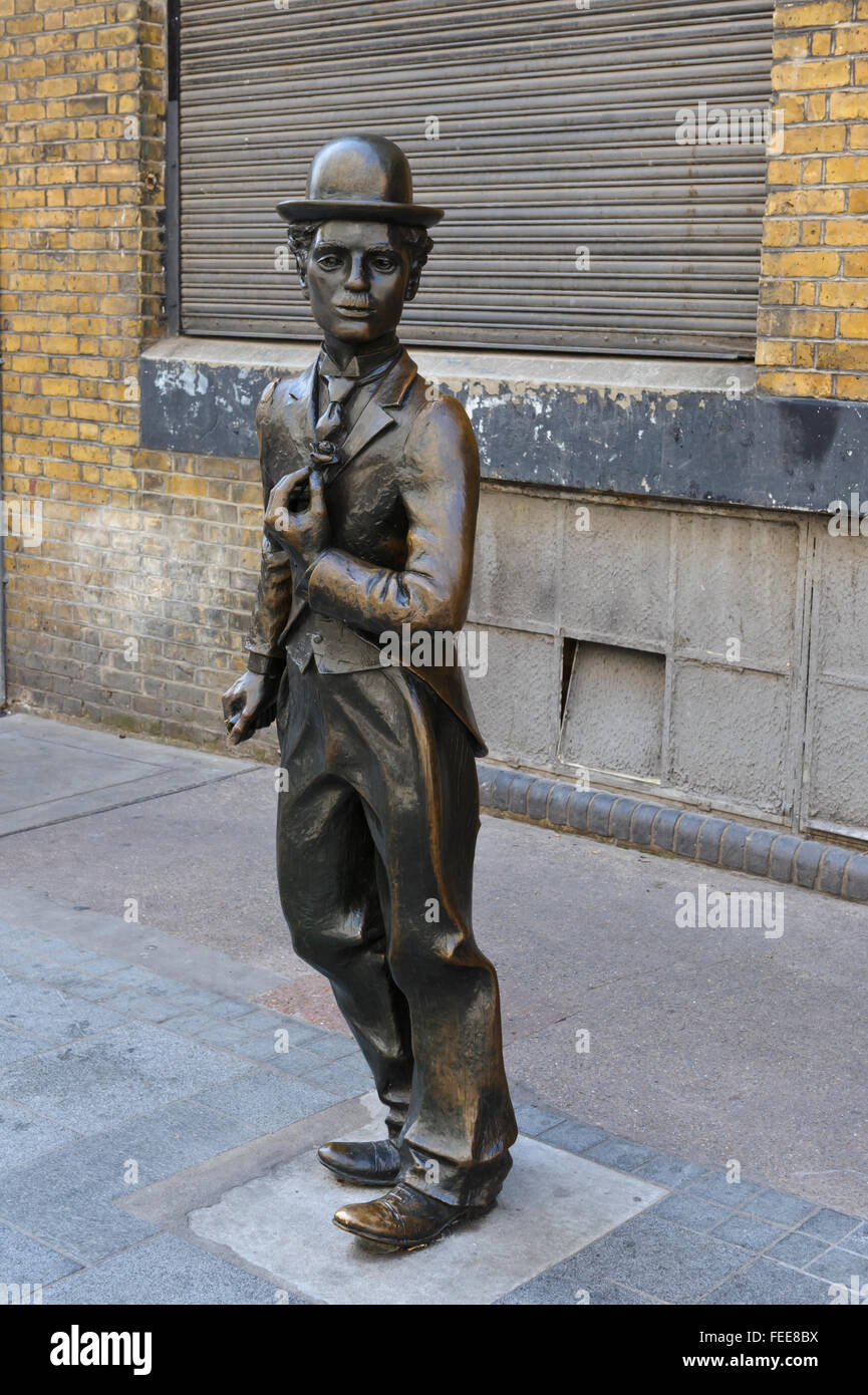 Bronze statue of Charlie Chaplin by sculptor John Doubleday in London ...