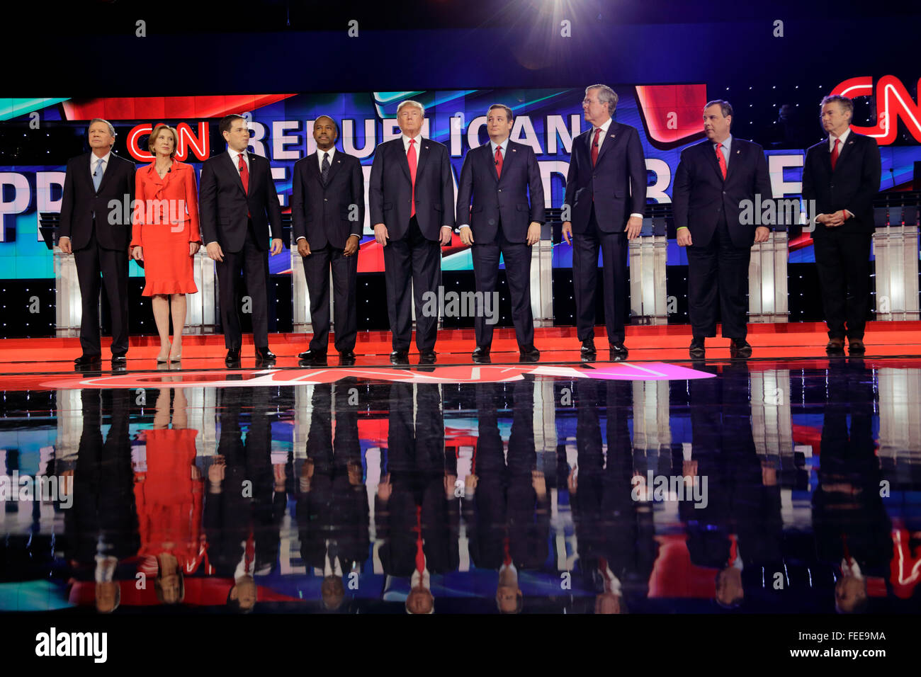 LAS VEGAS, NV - DECEMBER 15: Republican presidential candidates (L-R ...