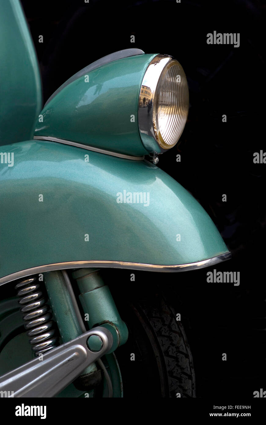 Vintage vespa scooter, front view hi-res stock photography and images ...