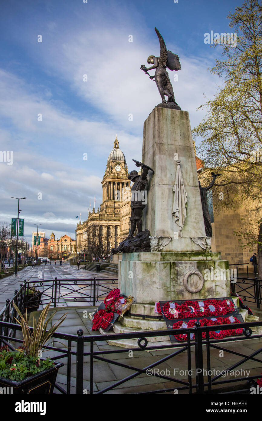 Leeds War Memorial and Town Hall Clock, West Yorkshire, England Stock ...