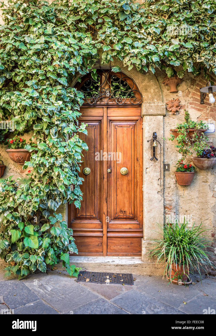 Captivating scenery of old Montisi village in Tuscany Stock Photo - Alamy