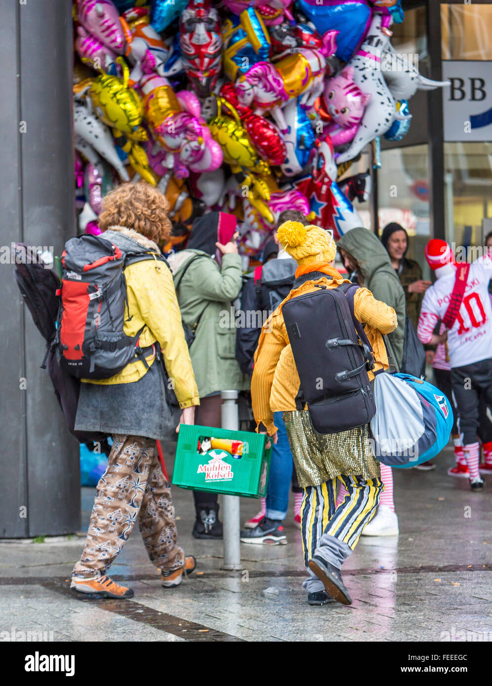 Street carnival party at shrove Thursday in Cologne, Germany Stock ...