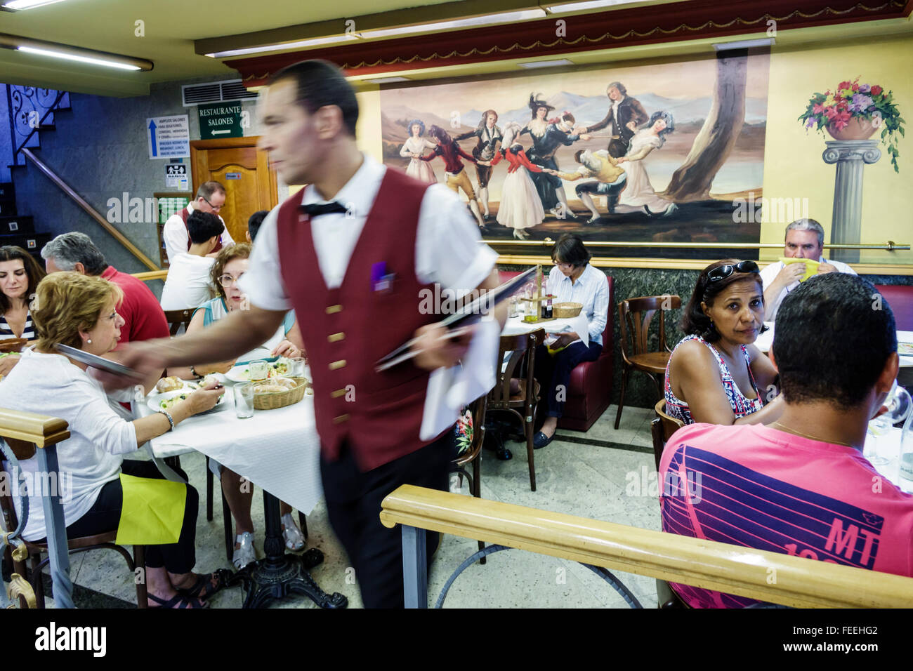 Tour mural del centro hi-res stock photography and images - Alamy