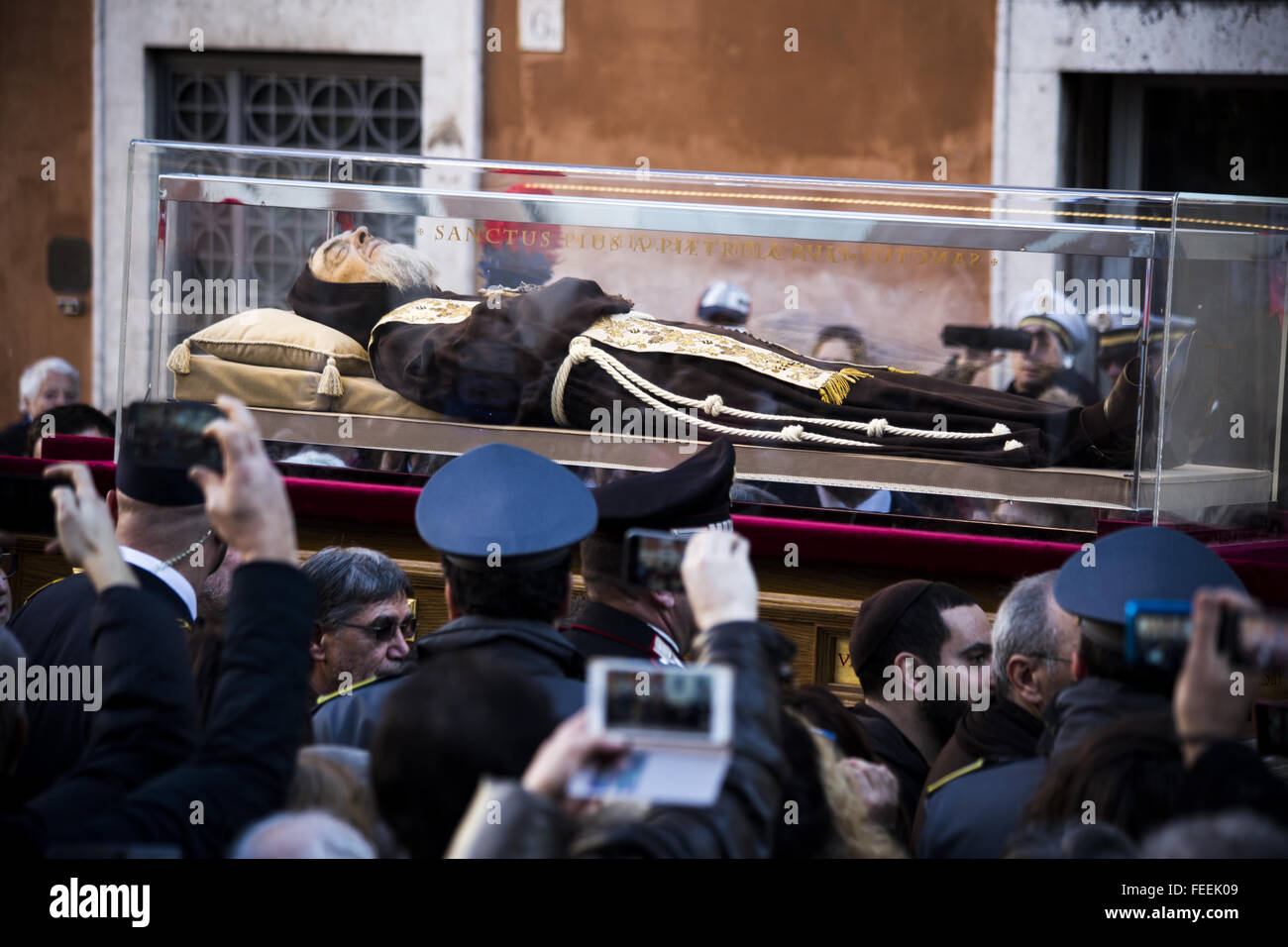 Padre pio roma hi-res stock photography and images - Alamy