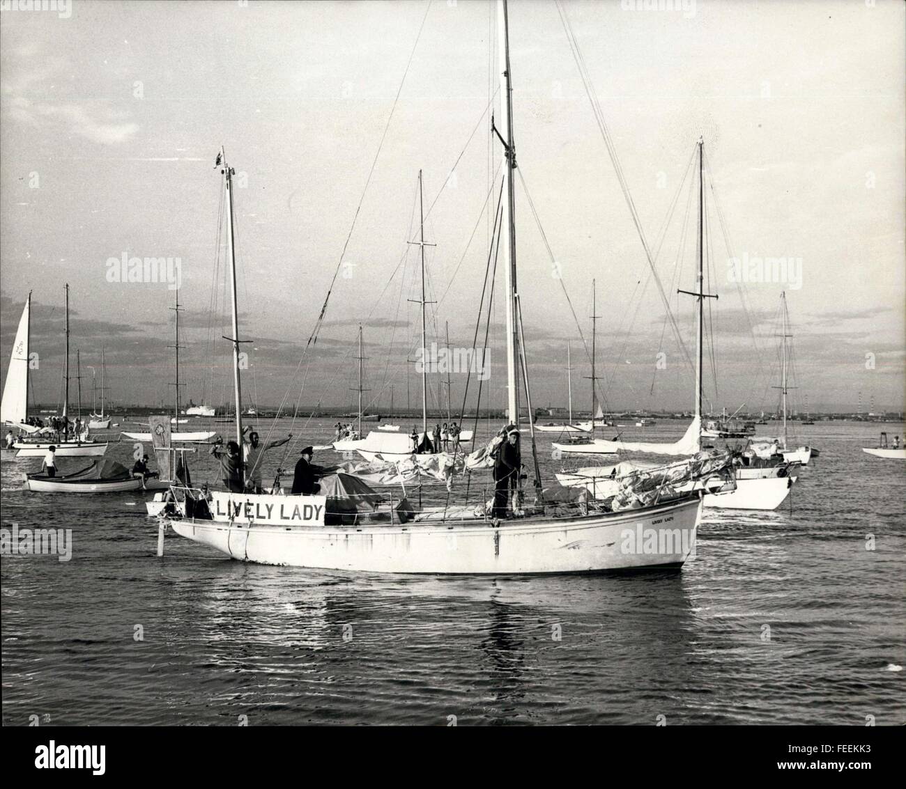 1962 - Lone Yachtsman Alec Rose Given Hero's Welcome in Melbourne. 59 ...