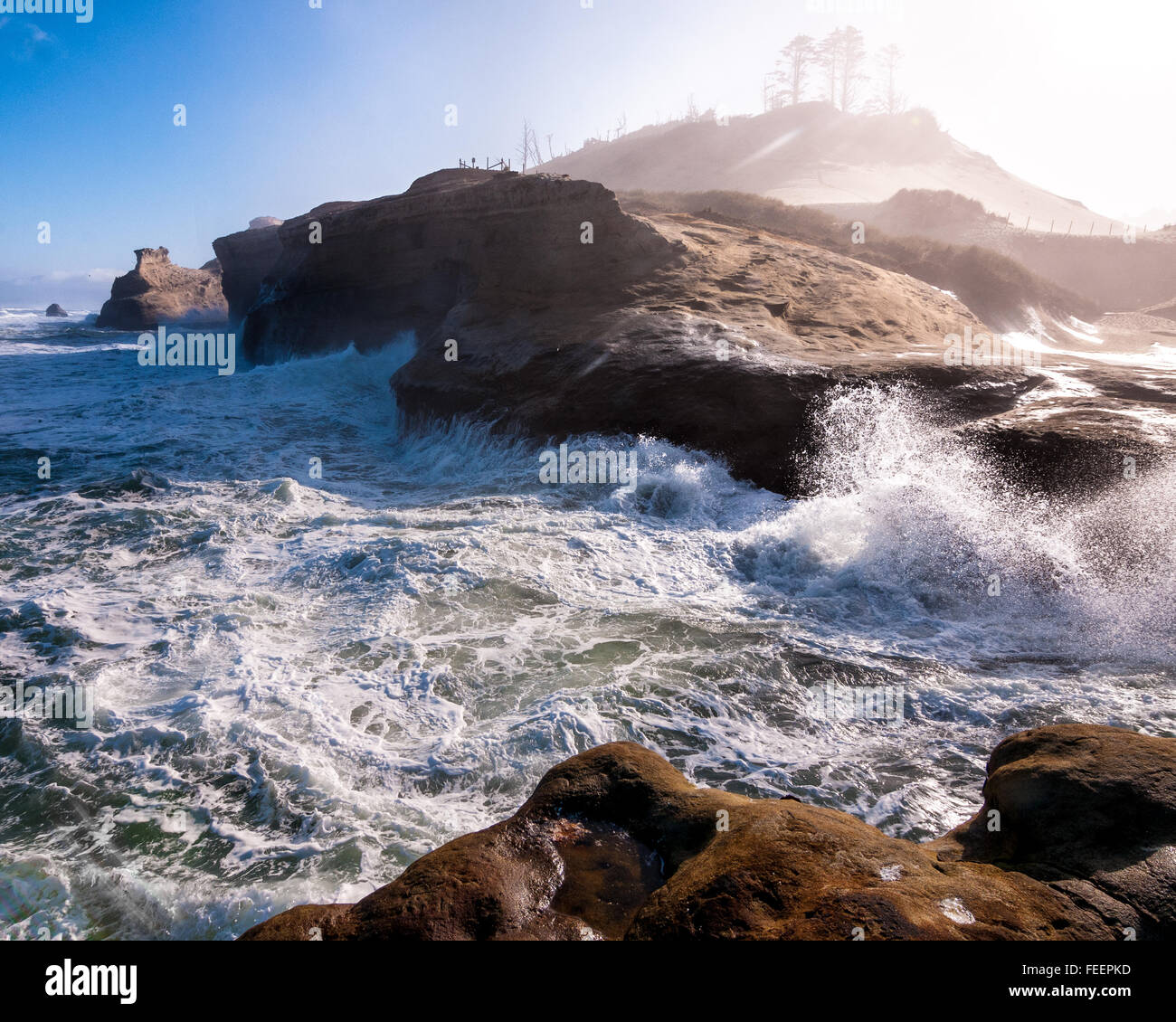 Waves crash into hi-res stock photography and images - Alamy